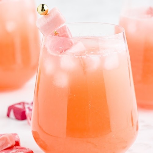 Pink Starburst Cocktail | Drinks | The Best Blog Recipes