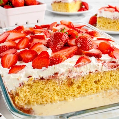Strawberry Tres Leches Cake | Dessert | The Best Blog Recipes