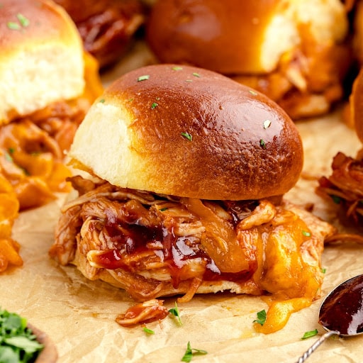 BBQ Chicken Sliders | Chicken Dinner Ideas