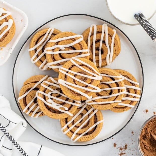 Pumpkin Roll Cookies | Desserts | The Best Blog Recipes